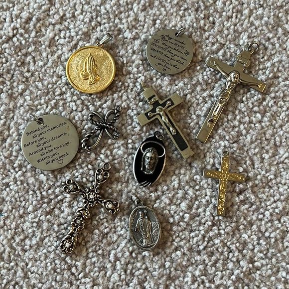 No Brand | Jewelry | Religious Medallion Lot | Poshmark